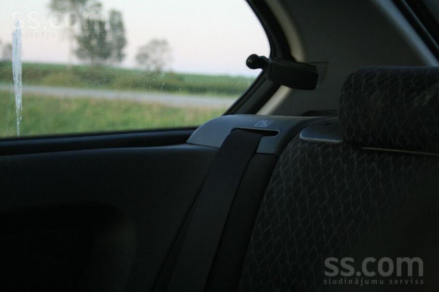 Sarkans BMW 316 2003 Tukums, ar dzinēja tilpumu 1.80 L un nobraukumu 144 tūkst. km par 3200 €, foto 16 vietnē AUTOMOTO.COM.LV