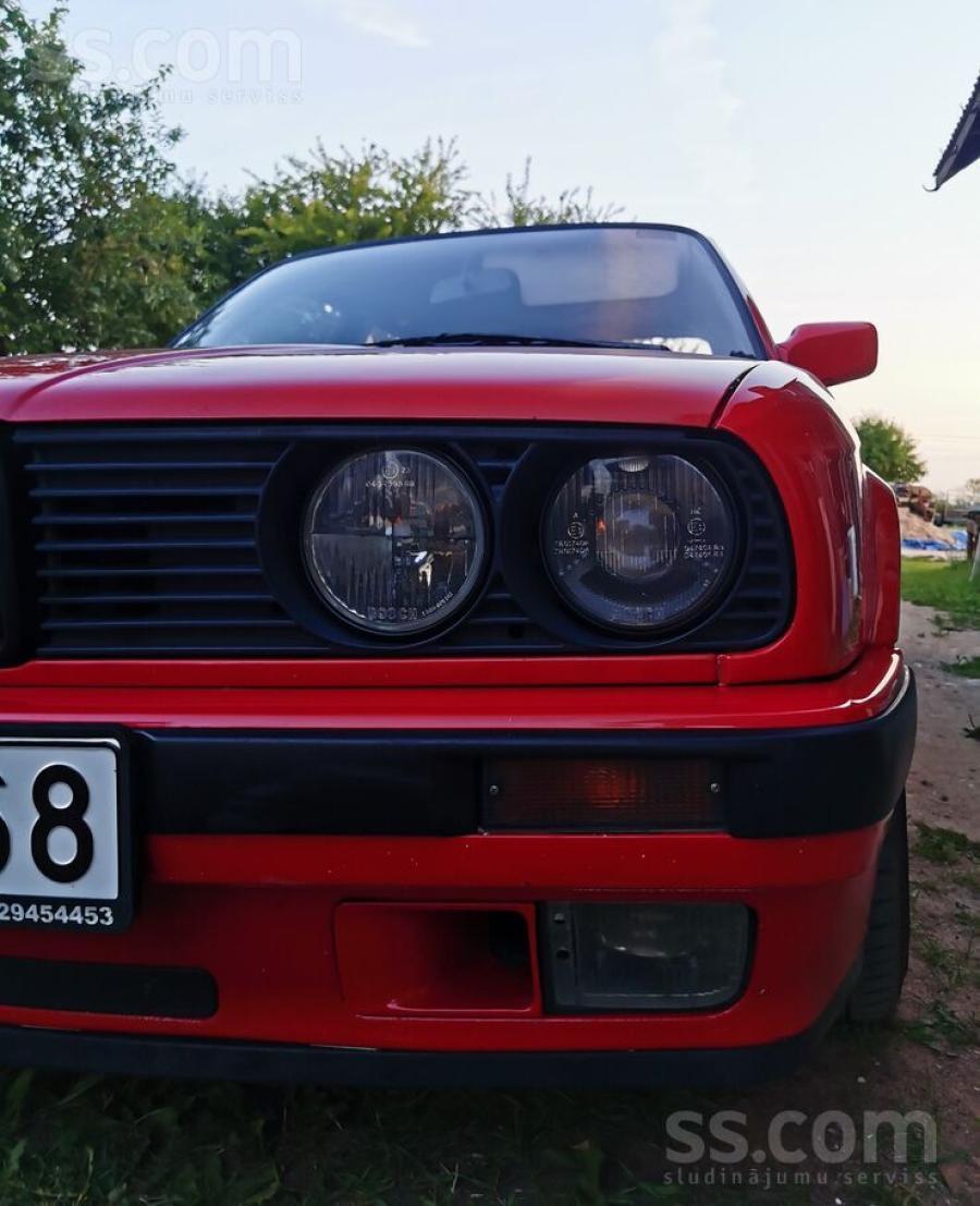 Sarkans BMW 316 1988 Valmiera, ar dzinēja tilpumu 2.80 L un nobraukumu 284 tūkst. km par 9800 €, foto 5 vietnē AUTOMOTO.COM.LV