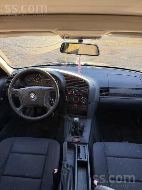 Red BMW 316 1994 in Jekabpils, with an engine capacity of 1.60 L and mileage of 143 thousand km for 4000 €, photo 6 on AUTOMOTO.COM.LV