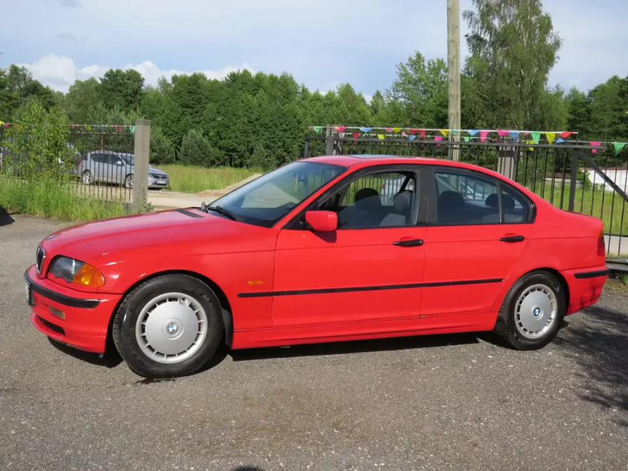 Sarkans BMW 316 1999 Rīga, ar dzinēja tilpumu 1.90 L un nobraukumu 200 tūkst. km par 1390 €, foto 3 vietnē AUTOMOTO.COM.LV