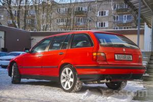 Sarkans BMW 316 1997 Rīga, ar dzinēja tilpumu 1.60 L un nobraukumu 321 tūkst. km par 2450 €, foto  vietnē AUTOMOTO.COM.LV