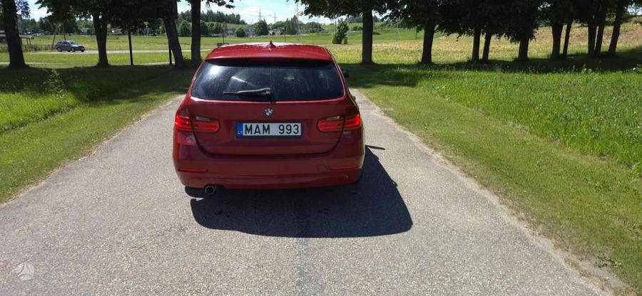 Red BMW 316 2015 in Svencionys, with an engine capacity of 2.00 L and mileage of 240 thousand km for 7900 €, photo 6 on AUTOMOTO.COM.LV
