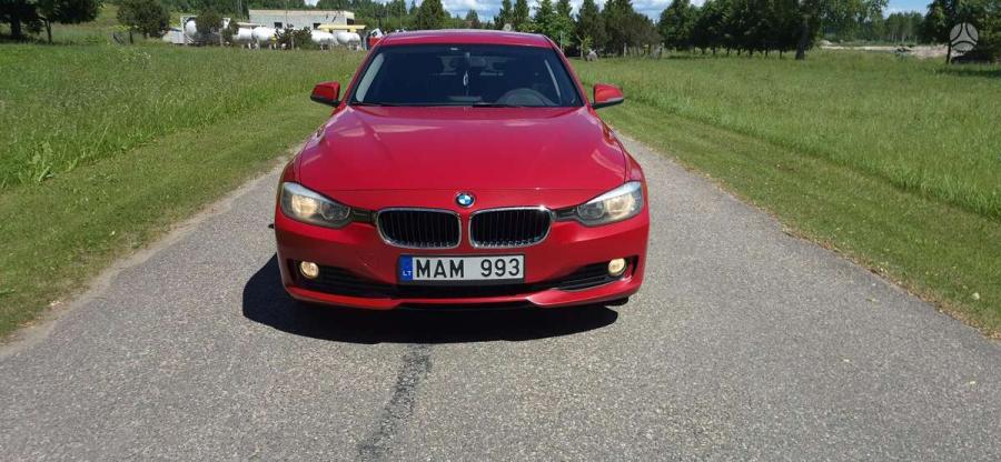 Red BMW 316 2015 in Svencionys, with an engine capacity of 2.00 L and mileage of 240 thousand km for 7900 €, photo 12 on AUTOMOTO.COM.LV