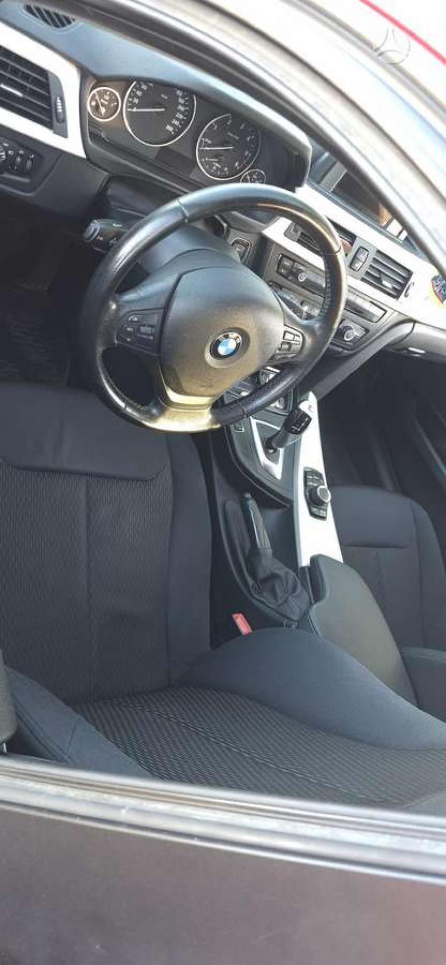 Red BMW 316 2015 in Svencionys, with an engine capacity of 2.00 L and mileage of 240 thousand km for 7900 €, photo 18 on AUTOMOTO.COM.LV