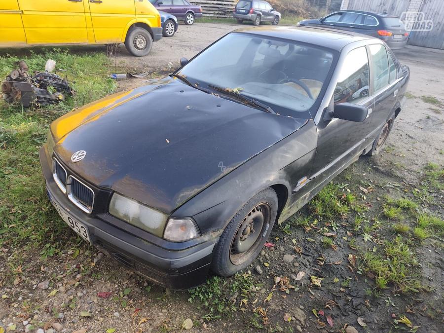 БМВ 316 1992 в Утена, объемом двигателя 1.60 л и пробегом 300 тыс. км за 550 €, фото 4 на AUTOMOTO.COM.LV