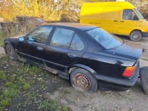 БМВ 316 1992 в Утена, объемом двигателя 1.60 л и пробегом 300 тыс. км за 550 €, фото 7 на AUTOMOTO.COM.LV