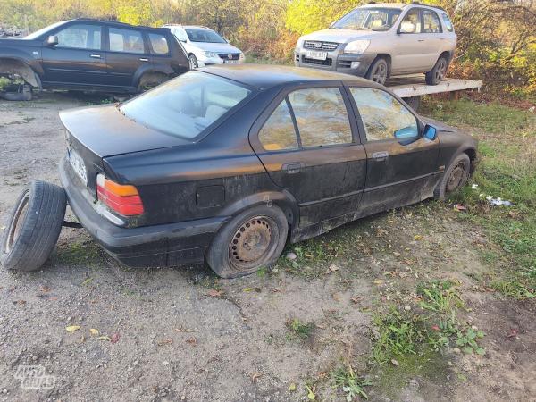 БМВ 316 1992 в Утена, объемом двигателя 1.60 л и пробегом 300 тыс. км за 550 €, фото 8 на AUTOMOTO.COM.LV