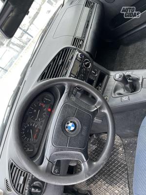 BMW 316 1995 Ukmergė, ar dzinēja tilpumu 1.60 L un nobraukumu 290 tūkst. km par 1450 €, foto 11 vietnē AUTOMOTO.COM.LV