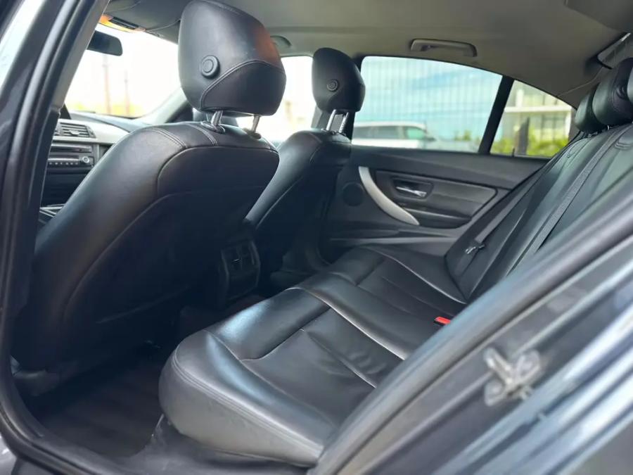 BMW 316 2013 in Riga, with an engine capacity of 2.00 L and mileage of 190 thousand km for 7800 €, photo 15 on AUTOMOTO.COM.LV