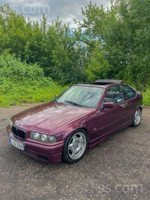 Violets BMW 316 1996 Ogre, ar dzinēja tilpumu 1.60 L un nobraukumu 253 tūkst. km par 2750 €, foto  vietnē AUTOMOTO.COM.LV