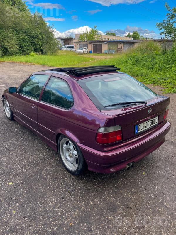 Violet BMW 316 1996 in Ogre, with an engine capacity of 1.60 L and mileage of 253 thousand km for 2750 €, photo 3 on AUTOMOTO.COM.LV