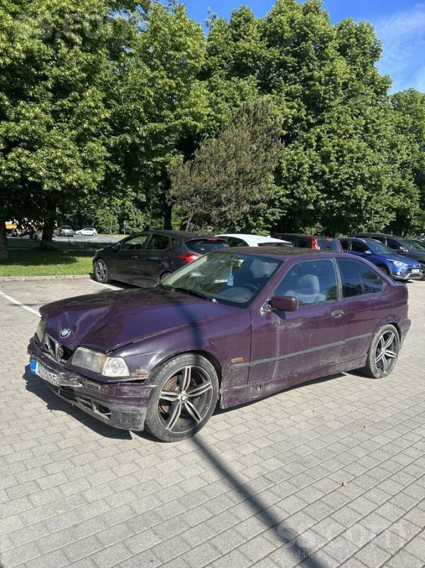 Violets BMW 316 1996 Rīga, ar dzinēja tilpumu 1.60 L un nobraukumu 328 tūkst. km par 730 €, foto 1 vietnē AUTOMOTO.COM.LV