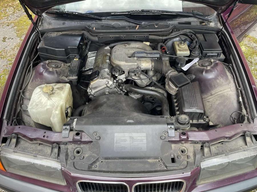 Violets BMW 316 1995 Marijampole, ar dzinēja tilpumu 1.60 L un nobraukumu 220 tūkst. km par 1200 €, foto 17 vietnē AUTOMOTO.COM.LV