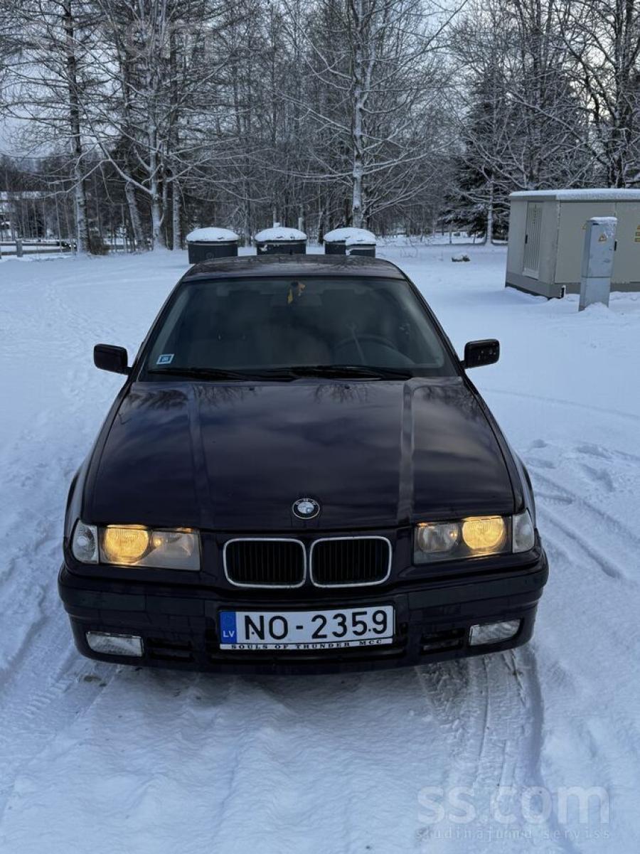 Violet BMW 316 1996 in Aluksne, with an engine capacity of 1.60 L and mileage of 328 thousand km for 1600 €, photo 5 on AUTOMOTO.COM.LV