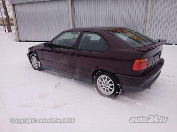 Violet BMW 316 1996 in Tartu, with an engine capacity of 0.00 L and mileage of 222 thousand km for 1699 €, photo 3 on AUTOMOTO.COM.LV