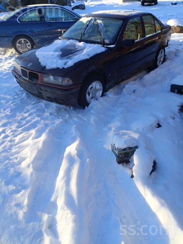 Violet BMW 316 1993 in Talsi, with an engine capacity of 1.60 L and mileage of 0 thousand km for 1300 €, photo 5 on AUTOMOTO.COM.LV