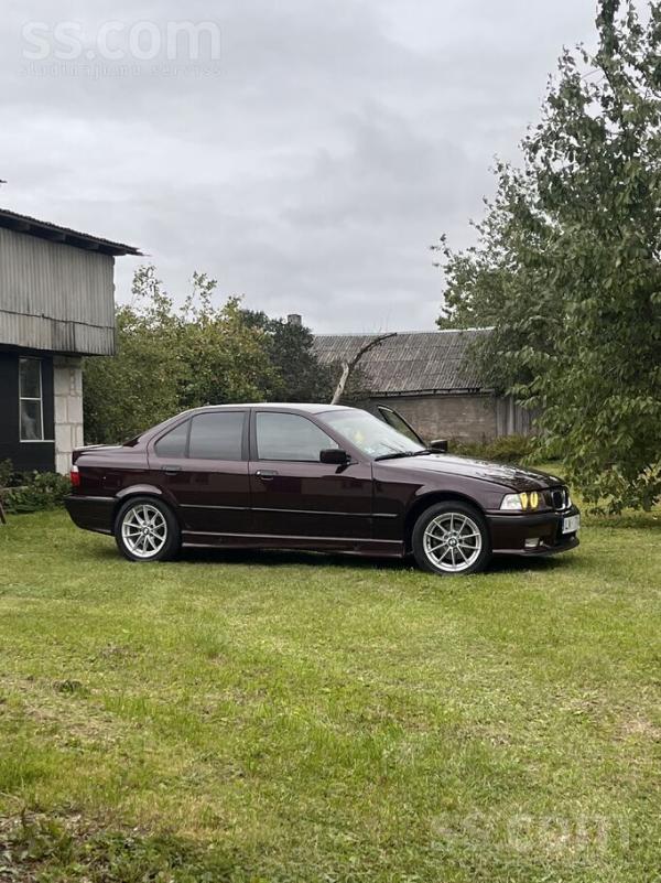 Violet BMW 316 1994 in Tukums, with an engine capacity of 1.60 L and mileage of 350 thousand km for 3500 €, photo 2 on AUTOMOTO.COM.LV