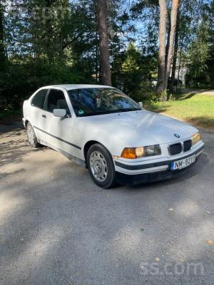 Balts BMW 316 1997 Rīga, ar dzinēja tilpumu 1.60 L un nobraukumu 222 tūkst. km par 1200 €, foto 3 vietnē AUTOMOTO.COM.LV