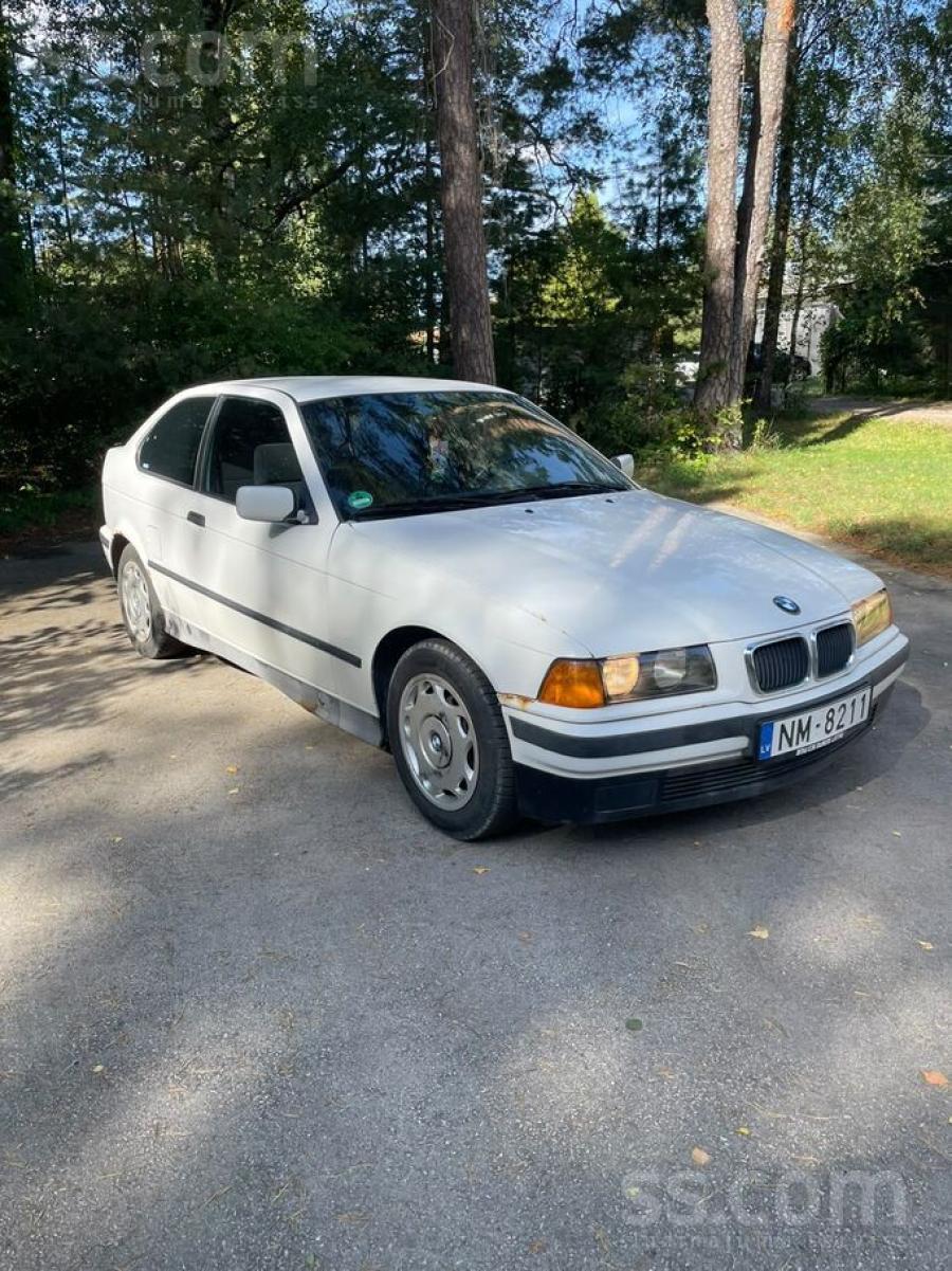 Balts BMW 316 1997 Rīga, ar dzinēja tilpumu 1.60 L un nobraukumu 222 tūkst. km par 1200 €, foto 3 vietnē AUTOMOTO.COM.LV