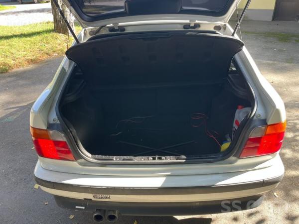 Balts BMW 316 1997 Rīga, ar dzinēja tilpumu 1.60 L un nobraukumu 222 tūkst. km par 1200 €, foto 7 vietnē AUTOMOTO.COM.LV