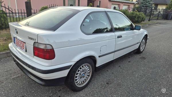 Balts BMW 316 1999 Viļņa, ar dzinēja tilpumu 1.90 L un nobraukumu 163 tūkst. km par 1999 €, foto 5 vietnē AUTOMOTO.COM.LV