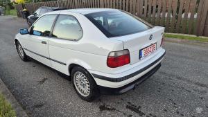 White BMW 316 1999 in Vilnius, with an engine capacity of 1.90 L and mileage of 163 thousand km for 1999 €, photo 8 on AUTOMOTO.COM.LV
