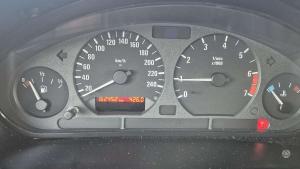 White BMW 316 1999 in Vilnius, with an engine capacity of 1.90 L and mileage of 163 thousand km for 1999 €, photo 15 on AUTOMOTO.COM.LV
