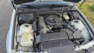 White BMW 316 1999 in Vilnius, with an engine capacity of 1.90 L and mileage of 163 thousand km for 1999 €, photo 16 on AUTOMOTO.COM.LV
