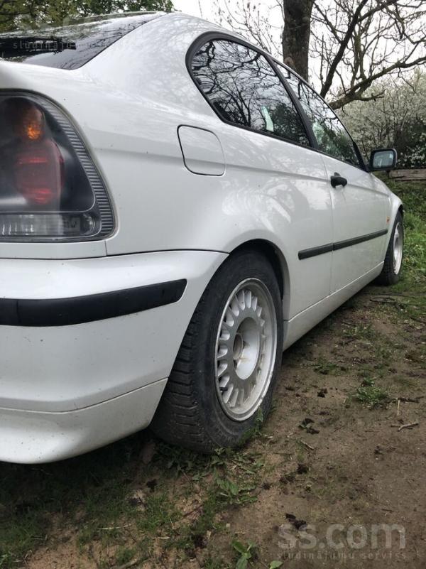 Balts BMW 316 2001 Saldus, ar dzinēja tilpumu 1.80 L un nobraukumu 251 tūkst. km par 800 €, foto 2 vietnē AUTOMOTO.COM.LV