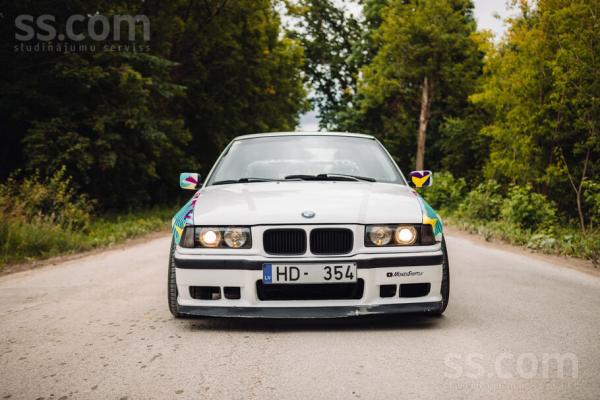 Balts BMW 316 1997 Ogre, ar dzinēja tilpumu 2.80 L un nobraukumu 200 tūkst. km par 6200 €, foto 6 vietnē AUTOMOTO.COM.LV