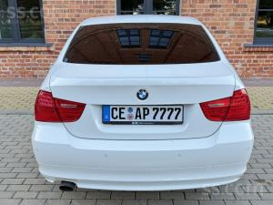White BMW 316 2010 in Riga, with an engine capacity of 2.00 L and mileage of 289 thousand km for 5450 €, photo 6 on AUTOMOTO.COM.LV