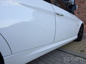 White BMW 316 2010 in Riga, with an engine capacity of 2.00 L and mileage of 289 thousand km for 5450 €, photo 13 on AUTOMOTO.COM.LV