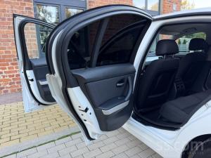 White BMW 316 2010 in Riga, with an engine capacity of 2.00 L and mileage of 289 thousand km for 5450 €, photo 15 on AUTOMOTO.COM.LV