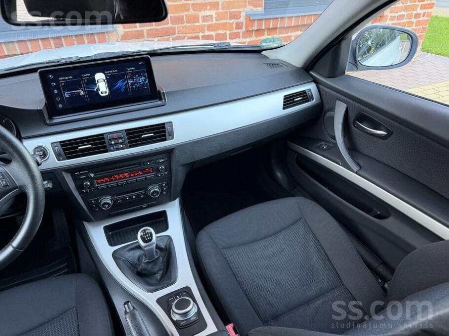 White BMW 316 2010 in Riga, with an engine capacity of 2.00 L and mileage of 289 thousand km for 5450 €, photo 25 on AUTOMOTO.COM.LV