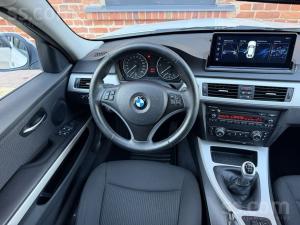 White BMW 316 2010 in Riga, with an engine capacity of 2.00 L and mileage of 289 thousand km for 5450 €, photo 26 on AUTOMOTO.COM.LV