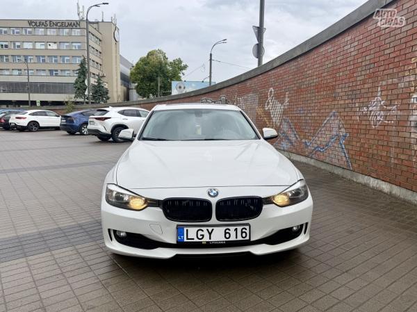 White BMW 316 2012 in Kaunas, with an engine capacity of 2.00 L and mileage of 330 thousand km for 7500 €, photo 1 on AUTOMOTO.COM.LV