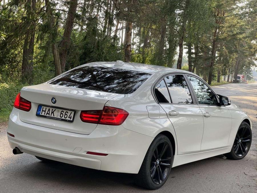 White BMW 316 2013 in Radviliskis, with an engine capacity of 1.60 L and mileage of 195 thousand km for 6800 €, photo 16 on AUTOMOTO.COM.LV
