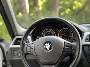 White BMW 316 2013 in Radviliskis, with an engine capacity of 1.60 L and mileage of 195 thousand km for 6800 €, photo 21 on AUTOMOTO.COM.LV