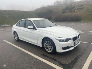 White BMW 316 2014 in Vilnius, with an engine capacity of 2.00 L and mileage of 376 thousand km for 6000 €, photo 3 on AUTOMOTO.COM.LV