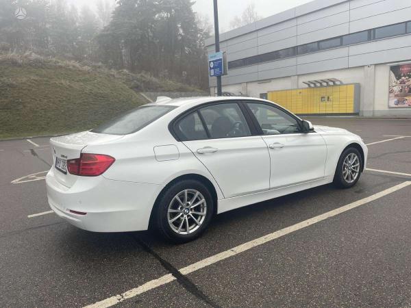 Balts BMW 316 2014 Viļņa, ar dzinēja tilpumu 2.00 L un nobraukumu 376 tūkst. km par 6000 €, foto 4 vietnē AUTOMOTO.COM.LV