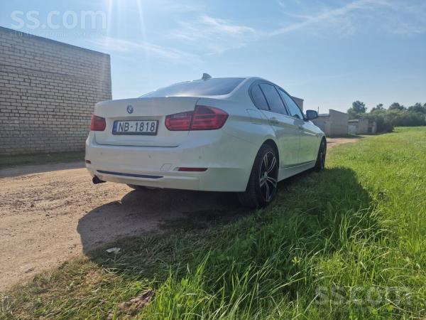 Белый БМВ 316 2014 в Рига, объемом двигателя 1.60 л и пробегом 230 тыс. км за 10800 €, фото 4 на AUTOMOTO.COM.LV
