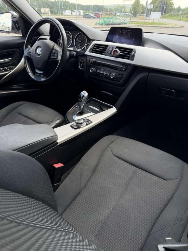 White BMW 316 2015 in Vilnius, with an engine capacity of 2.00 L and mileage of 274 thousand km for 9000 €, photo 10 on AUTOMOTO.COM.LV