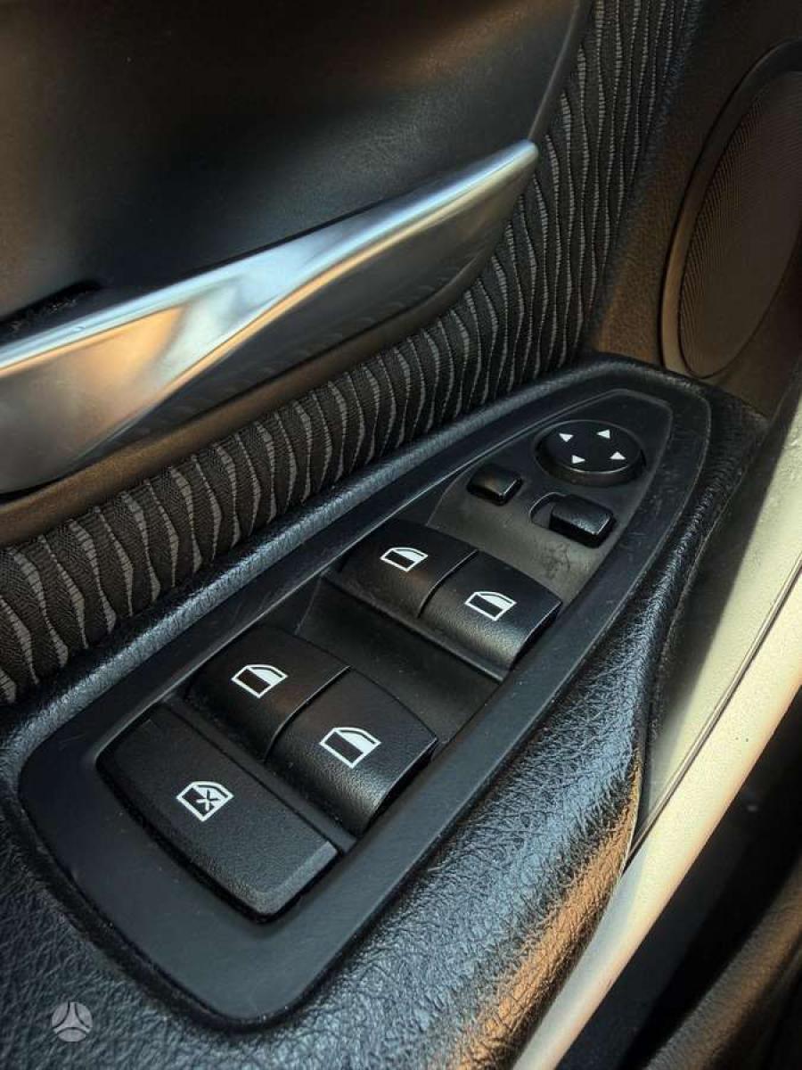 White BMW 316 2015 in Vilnius, with an engine capacity of 2.00 L and mileage of 274 thousand km for 9000 €, photo 14 on AUTOMOTO.COM.LV