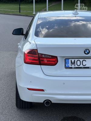 White BMW 316 2015 in Vilnius, with an engine capacity of 2.00 L and mileage of 274 thousand km for 9000 €, photo 5 on AUTOMOTO.COM.LV