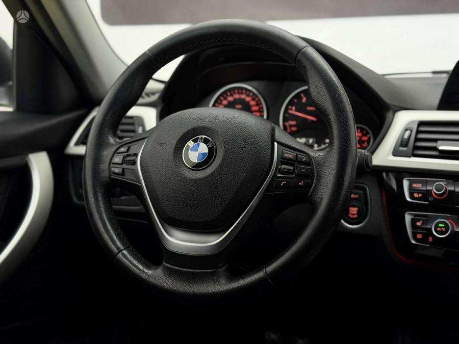 Balts BMW 316 2017 Viļņa, ar dzinēja tilpumu 2.00 L un nobraukumu 252 tūkst. km par 11950 €, foto 15 vietnē AUTOMOTO.COM.LV