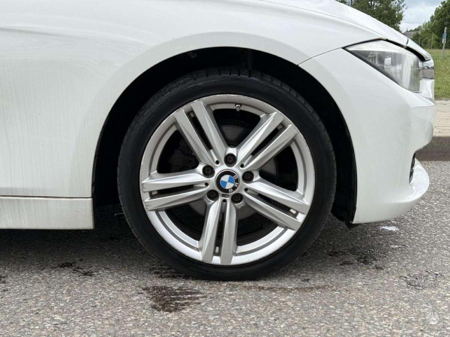 Balts BMW 316 2013 Viļņa, ar dzinēja tilpumu 2.00 L un nobraukumu 241 tūkst. km par 5000 €, foto 10 vietnē AUTOMOTO.COM.LV