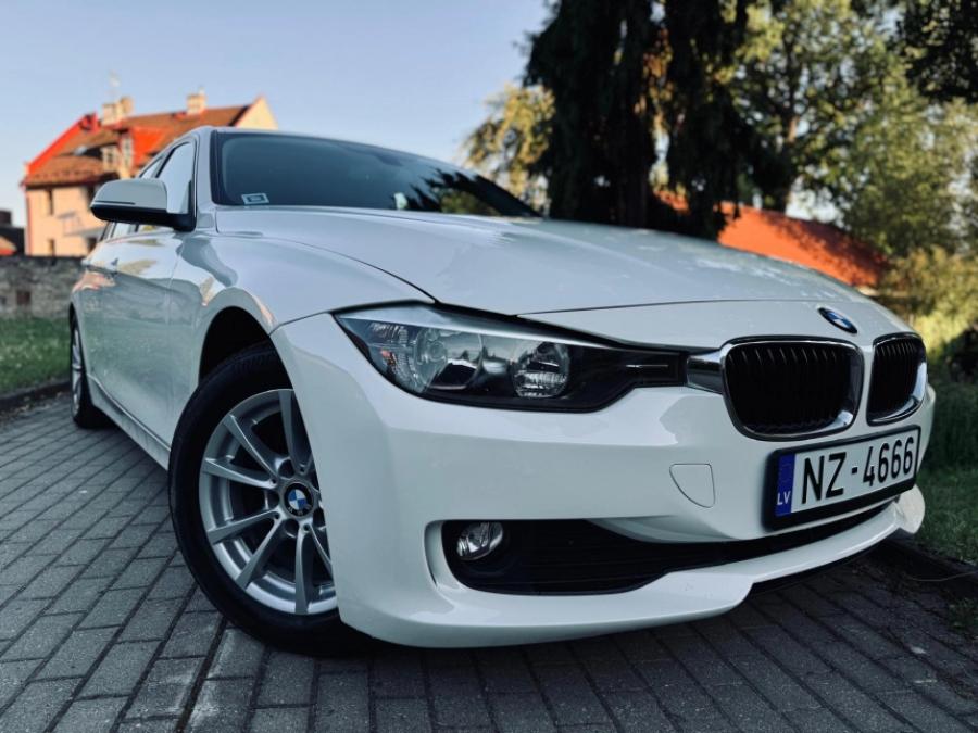 White BMW 316 2013 in Riga, with an engine capacity of 2.00 L and mileage of 306 thousand km for 11000 €, photo 5 on AUTOMOTO.COM.LV