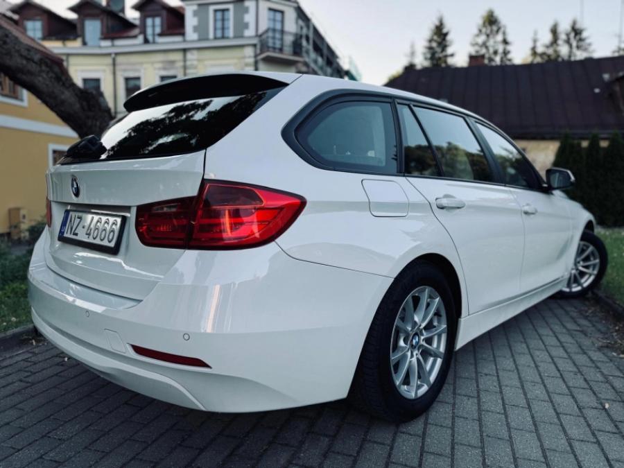 White BMW 316 2013 in Riga, with an engine capacity of 2.00 L and mileage of 306 thousand km for 11000 €, photo 9 on AUTOMOTO.COM.LV