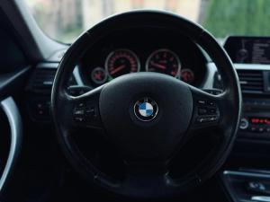 White BMW 316 2013 in Riga, with an engine capacity of 2.00 L and mileage of 306 thousand km for 11000 €, photo 17 on AUTOMOTO.COM.LV