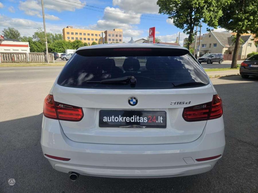 White BMW 316 2013 in Siauliai, with an engine capacity of 2.00 L and mileage of 176 thousand km for 6750 €, photo 12 on AUTOMOTO.COM.LV